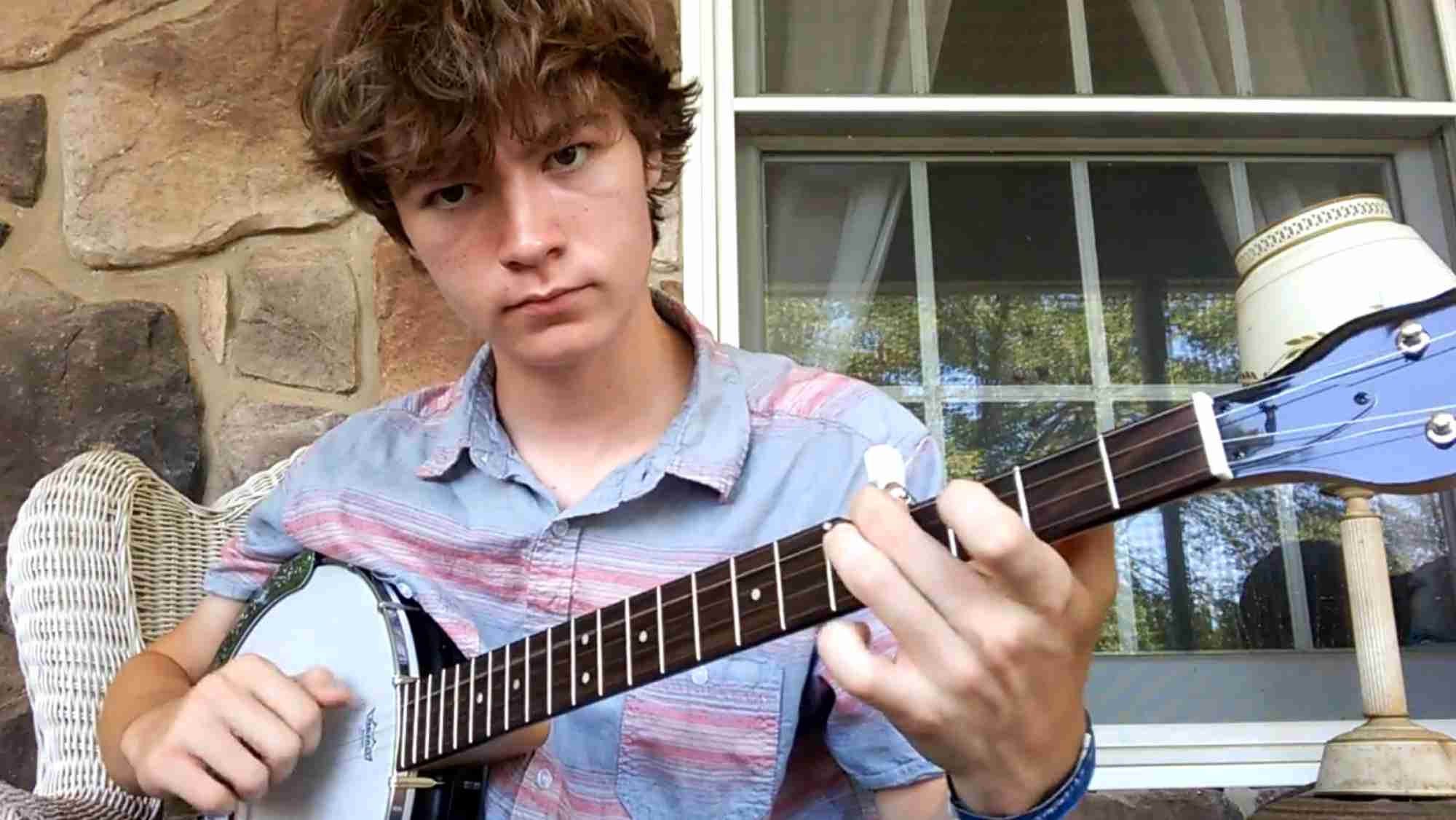 動画：才能光りまくり。若手バンジョー弾きさん（Victor Furtado）